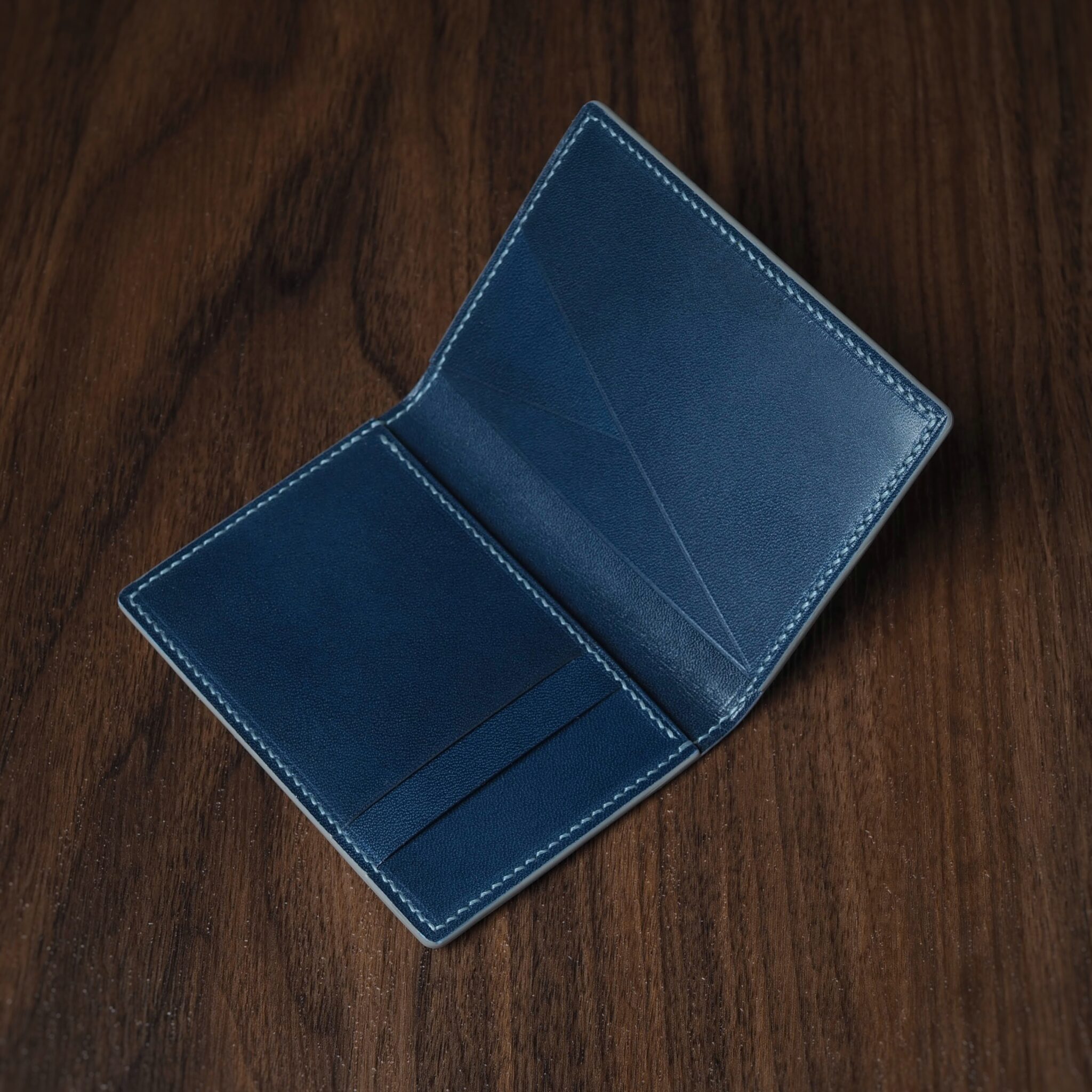 Minimalist Bifold - LEATHERBOUND