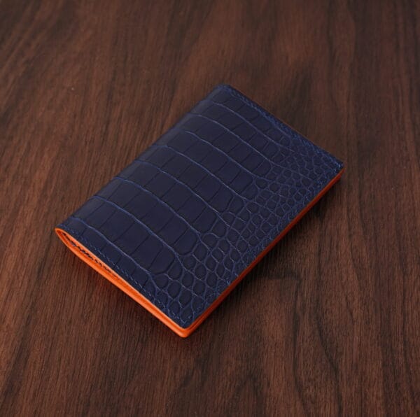 Minimalist Bifold - LEATHERBOUND